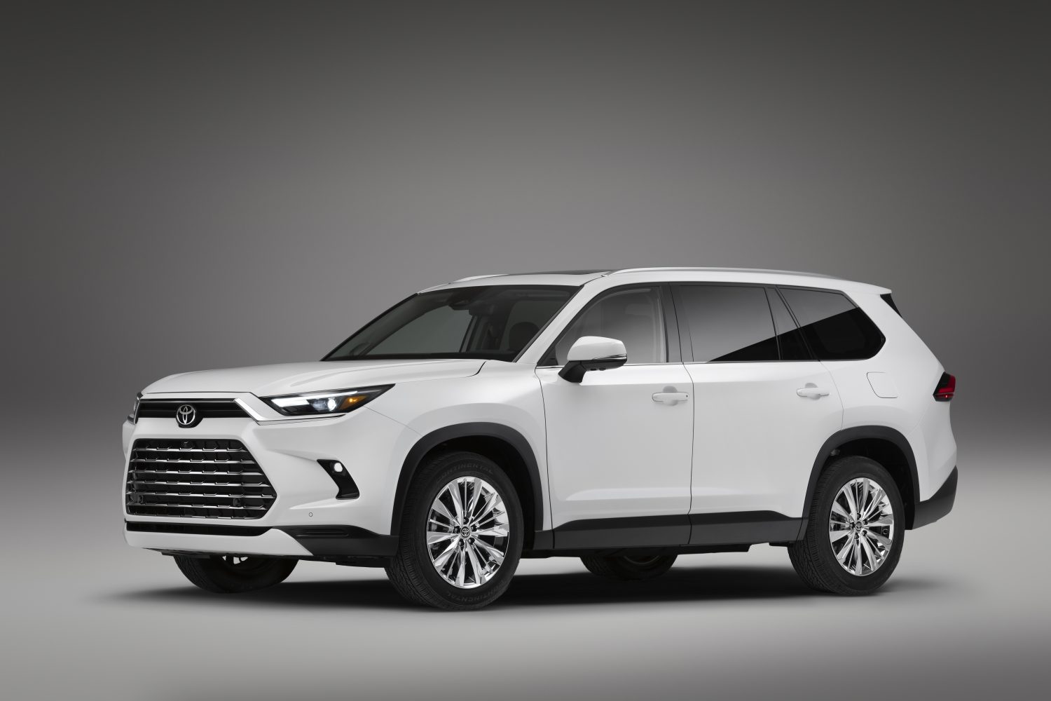 Toyota 「歷來最強 SUV 車款」來了！Grand Highlander 兼具空間、實用和性能，讓你不愛也難！ - 洛杉磯週報 - 亞洲版