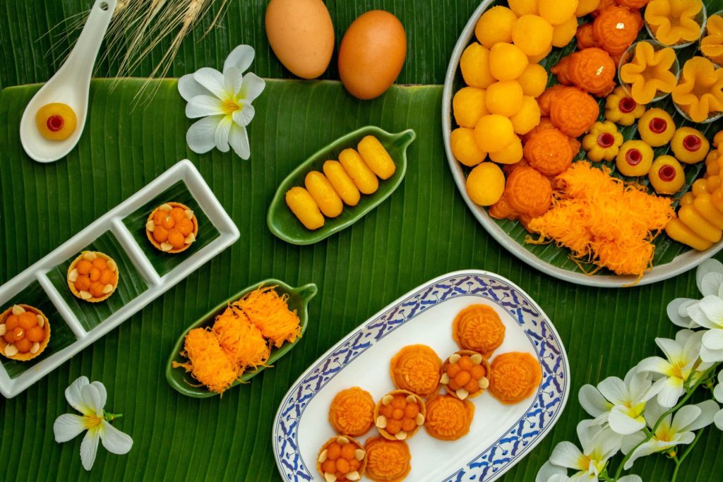 【探店】洛杉磯最正宗泰式甜點雜貨舖 Bhan Kanom Thai「手工現做」芒果糯米飯、芋頭蒸糕全部都有！ - 洛杉磯週報 - 亞洲版